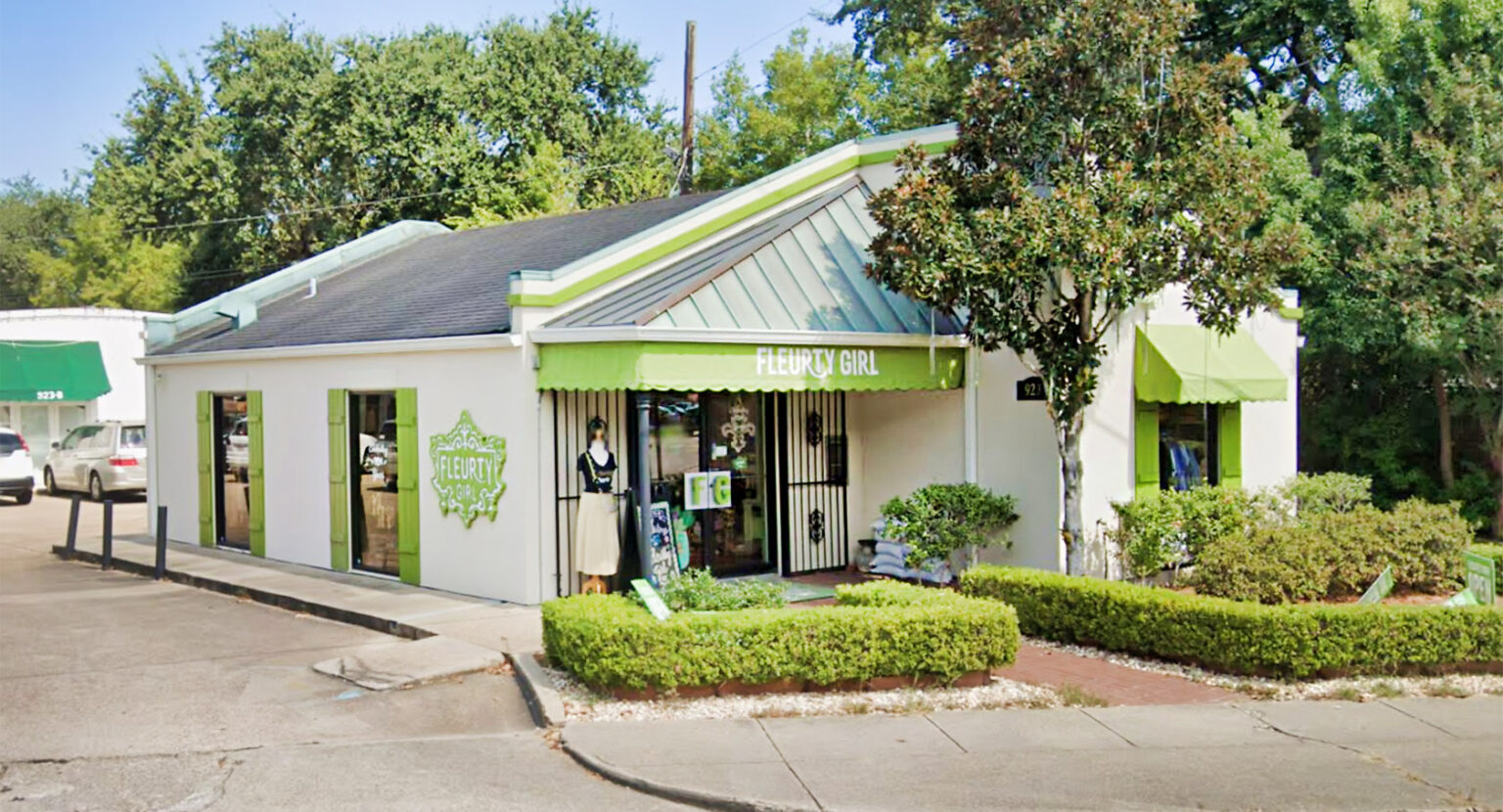 Fleurty Girl - t-Shirts and more with a Nola flair and style all their own